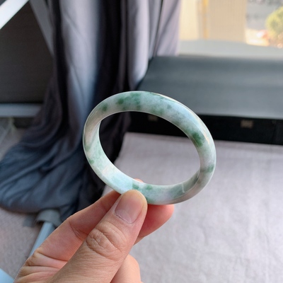 缅甸天然A货翡翠正圈手镯