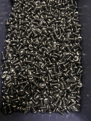 100只价格 黑镍自攻螺丝 M3x6mm