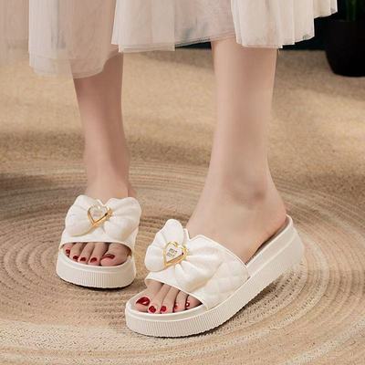 新款跨境厚底外穿女凉鞋夏季时尚网红平底防滑百搭女士一字拖鞋女