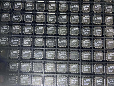 ISPLSI1016E100LT44 ISPLSI1016E80LT44 ISP1016E 125LT44保质量