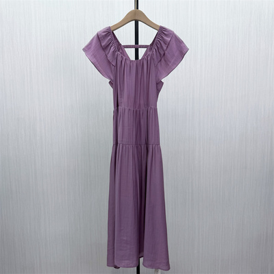 伊●2026夏季新品 法式小飞袖连衣裙女气质荷叶边显瘦长裙3635