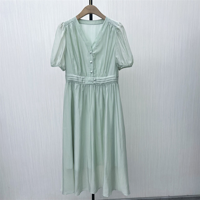 乂●2025夏季新品 法式v领连衣裙女气质显瘦小清新a字茶歇裙3324