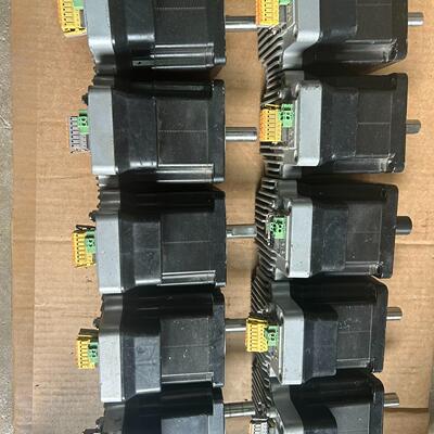 议价LMDCP852 集成式步进电机 工控自动化控制配件维修