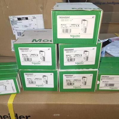 议价TM2AVO2HT PLC扩展模块 模拟量输工控模块维修