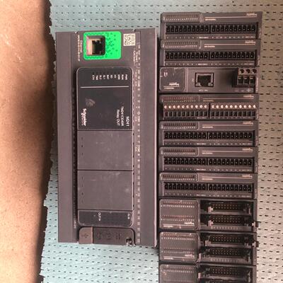 议价TM241CE40R M241 PLC 工业自动化控制模块维修