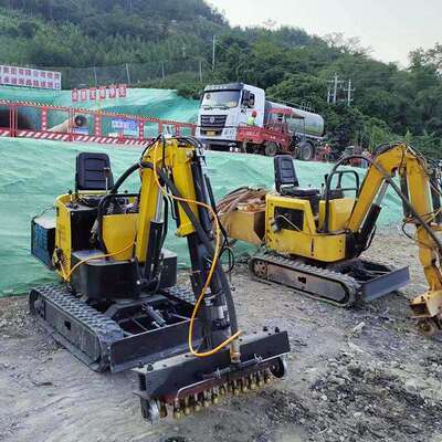隧道凿毛机大型座驾式挖掘机地铁隧道桥梁施工凿毛机停车场凿毛锤