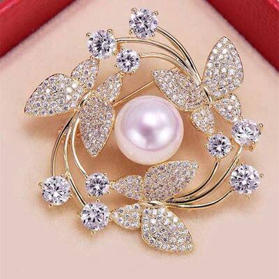 Temperament butterfly wreath brooch fashion jewelry suit pin