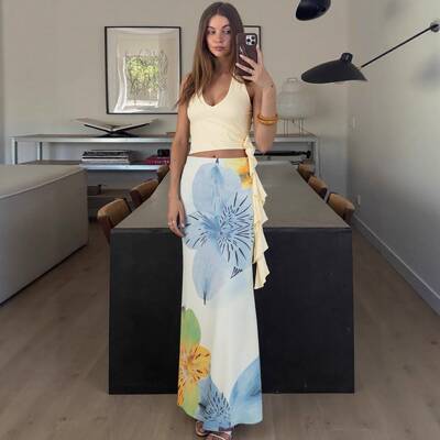 Elegant Halter Neck Sleeveless Top & Printed Floral High
