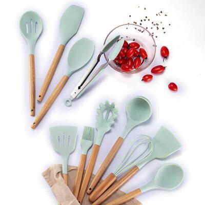 Silicone spatula, stir-frying pan, slotted spoon kitchen set