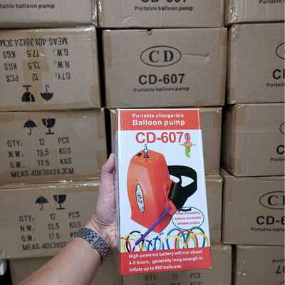 CD607便携式长条气球电动充气泵蓄电小型单孔气球泵充气泵