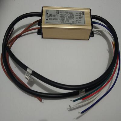 七彩DMX并联3-300W12串6并72WRGBRGBW防水电源全彩投光灯驱动