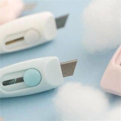 Adorable Rabbit Cloud Color Utility Knife Mini Portable