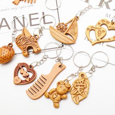 Manufacturer Direct Sale Imitation Peach Wood Keychain Heart