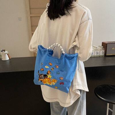 同款日系ball chain上身花草刺绣购物袋小众时尚百搭肩包潮