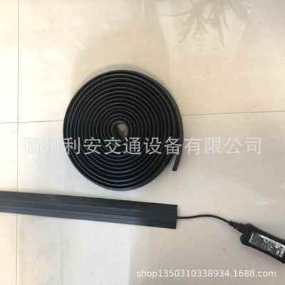 PVC 橡胶CE Small Cable Cover 小线槽减速带电线覆盖保护条