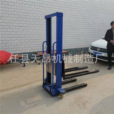 定制随车叉车00500公斤1吨便携式自体搬运登堆车油桶搬运车