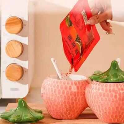 Household Ceramic Strawberry Seasoning Jar Cartoon Japanese