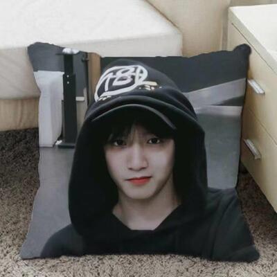 刘耀文周边抱枕双面定制礼物送人时代少年团tnt文轩靠枕人形女生