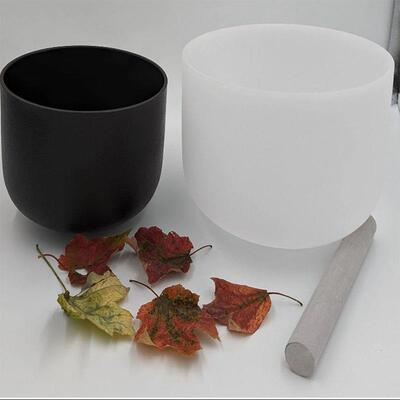 阴阳音调432HZ套装2个水晶唱歌碗8英寸黑色10白色带垫圈音疗432Hz