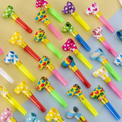 Cartoon Extendable Whistle for Children, Creative Party Favo