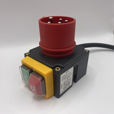 KOA7园林/台锯欠压过载保护按钮400V欧规带工业插头电磁自锁开关