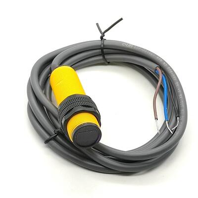 欣灵光电开关E3F-DS10C1漫反射检测距离10厘米光检NPN常开