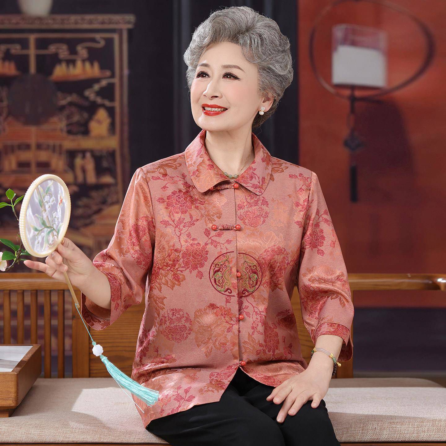 奶奶夏季中式衬衫新款中老年人妈妈绣花翻领衣服老人老太太上衣女