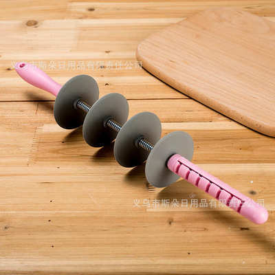 TV产品blade roller可调节擀面杖 多功能面包切片器 面条成型模具