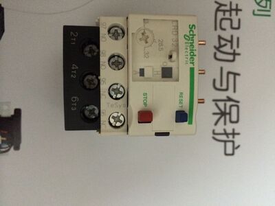 原装正品 施耐德 TeSys电动机断路器 GV2PM32C GV2-PM32C 24-32A