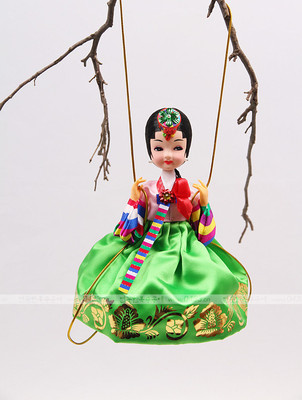 韩国原装进口韩服娃娃/韩国工艺摆设品/荡秋千花童单偶/H-P01590