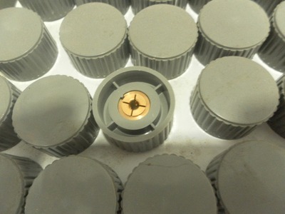 电位器旋钮塑料旋钮KYZ32-20-6 孔径6mm（铜件）