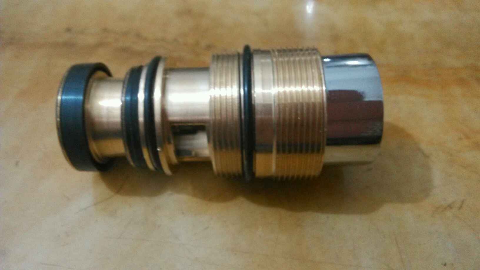 暗装脚踏阀脚踩阀手按式 蹲便器 冲洗阀 大便池冲水器阀芯配件