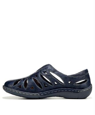 波派真皮套脚中口简约风印花女鞋