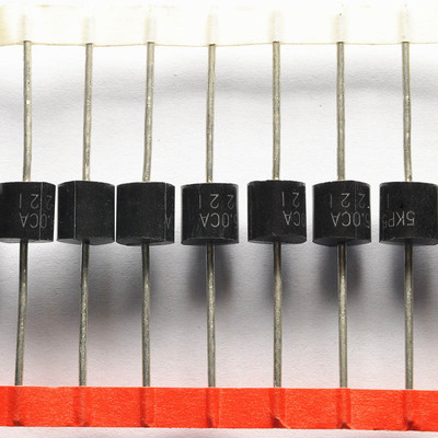 直插 5KP33CA P600 33V双向瞬变抑制二极管 TVS瞬变管R-6直插