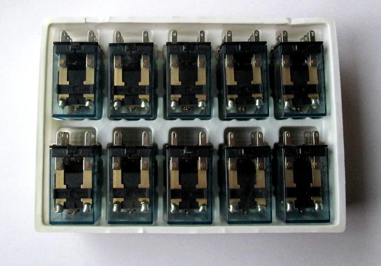 银点带灯小型电磁继电器中间继电器四组常开四组常闭AC220VDC24V