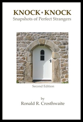 【预售】Knock Knock Snapshots of Perfect Strangers