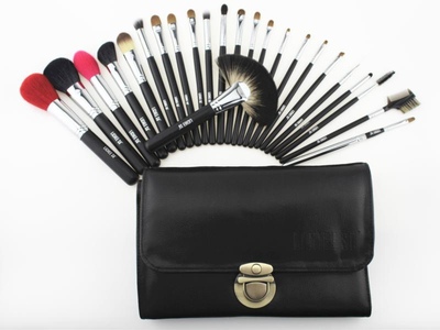 LICHEESU恋枝秀24支高级化妆师化妆刷动物毛套刷专业工具精选优质