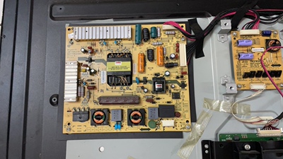 创维32E550D 39E550E 39E320W电源板5800-P32ELU-20\0210\0200