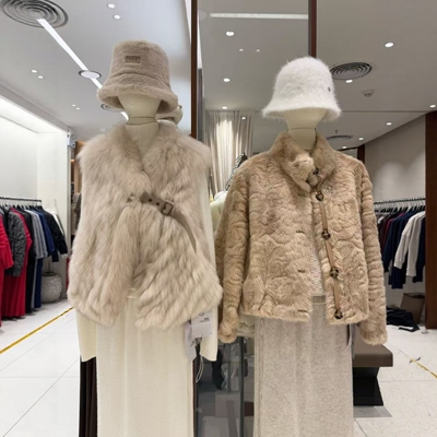 韩系小众皮毛一体保暖短外套女