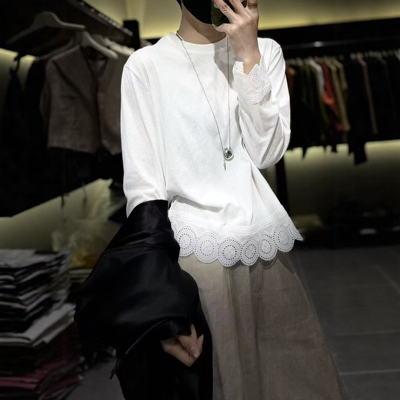 韩版蕾丝拼接宽松显瘦长袖T恤