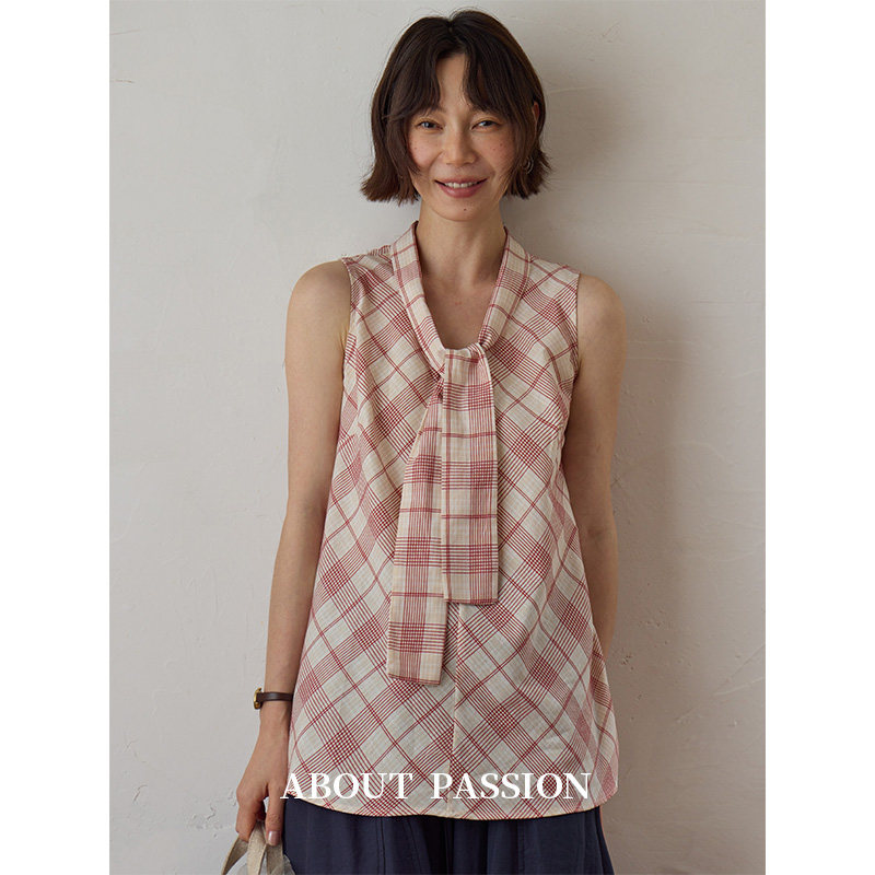 About Passion格纹绑带吊带背心女2026新款通勤百搭宽松无袖上衣