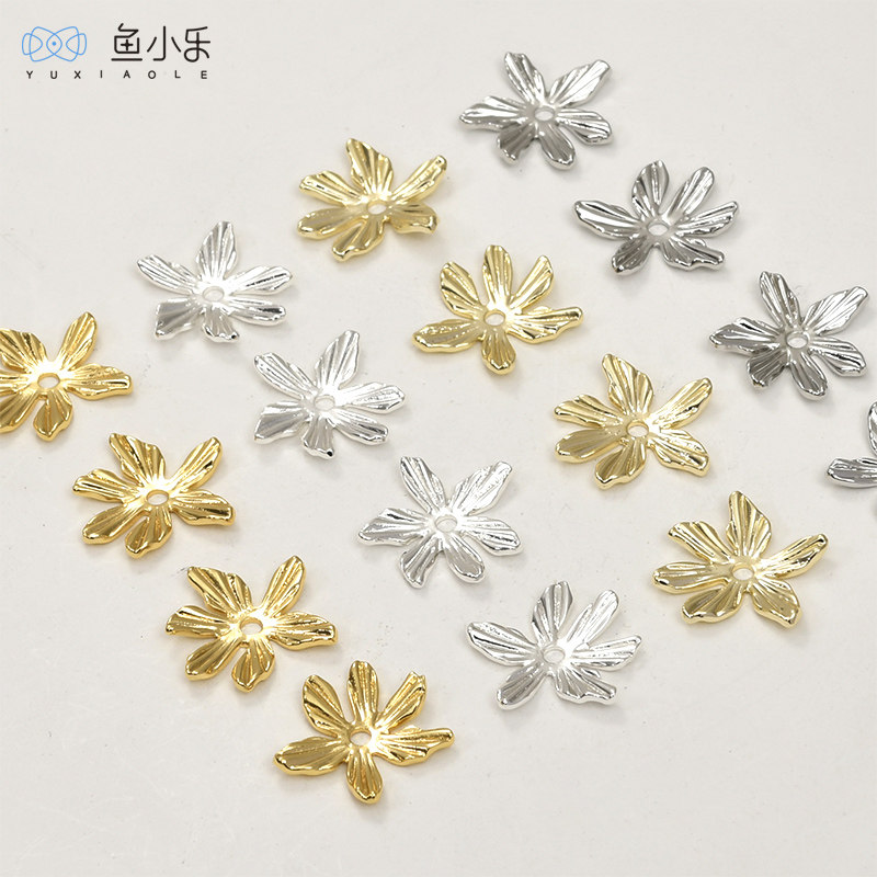 14k金保色大树叶花芯花片中间孔diy手工串珠手链项链耳饰配件材料