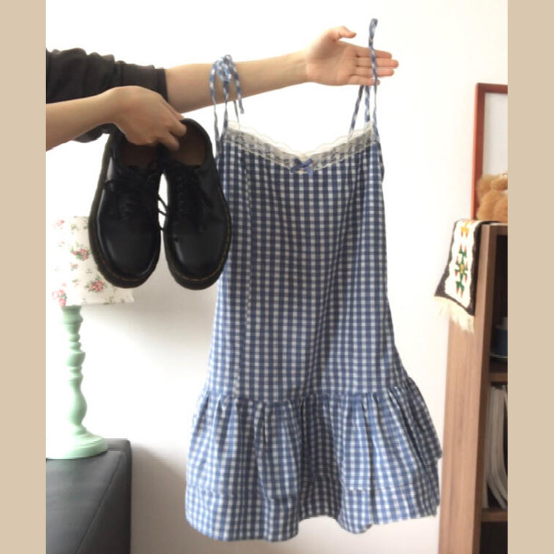 2025新款甜美吊带连衣裙子女夏季小个子蓝色格纹拼接蕾丝花边短裙
