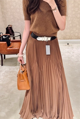 绒序 VELOUR轻奢女装2026高定系列紫标花瓣型高腰长款百褶半身裙