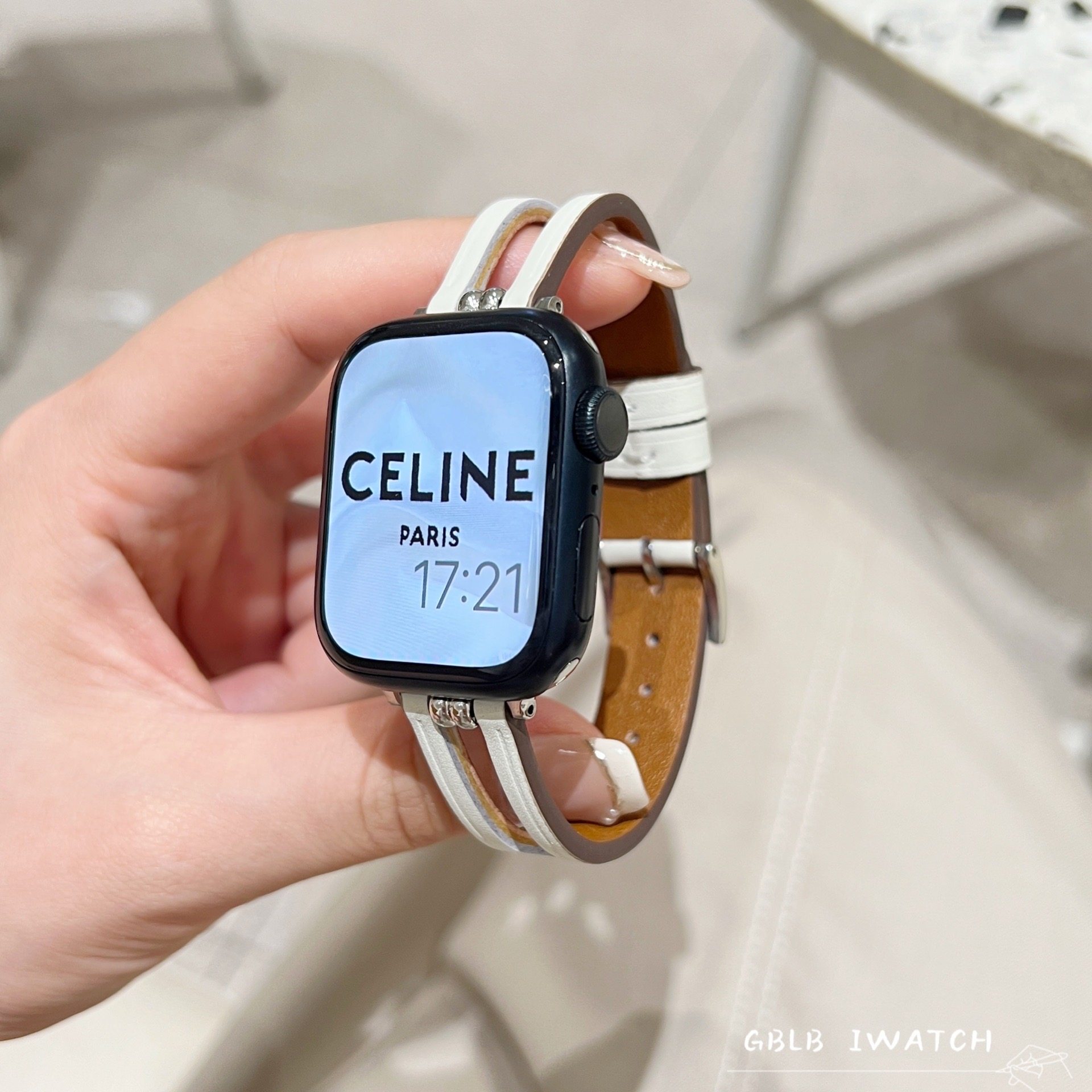 适用Apple Watch8苹果手表表带镂空双珠细女iWatch76se54真皮41mm_虎窝淘