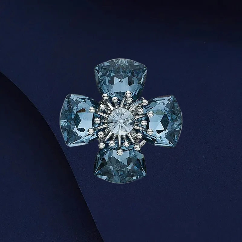 水晶幸运草磁吸扣胸针高档女轻奢领口防走光固定胸花衬衫别针配饰