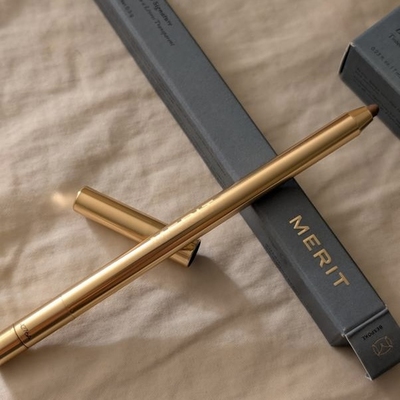 预*定 MERIT Signature Lip Sheer Lip Liner透明唇线笔口红0.3g