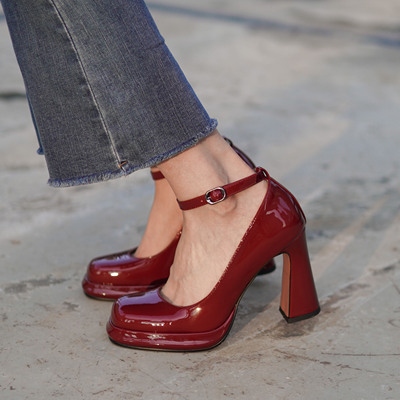 Fermina黑色高跟鞋气质粗跟单鞋