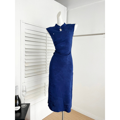 吃绿色菜岚语去年1w+销量无袖褶皱收腰蓝色新中式旗袍连衣裙