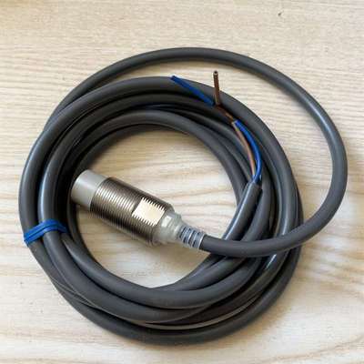 议价光电开关 E2E-X14MD1带配件一适用